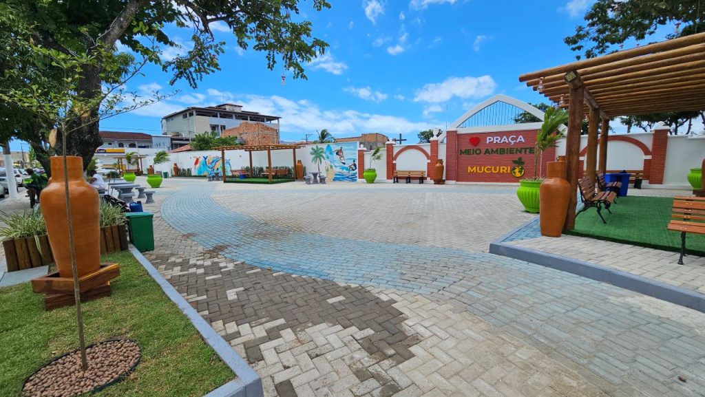 Prefeitura de Mucuri inaugura a nova Praça do Meio Ambiente com grande ...